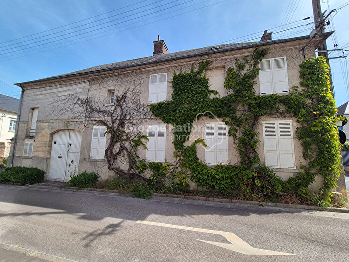 Hénonville - Maison 9 pièces à vendre