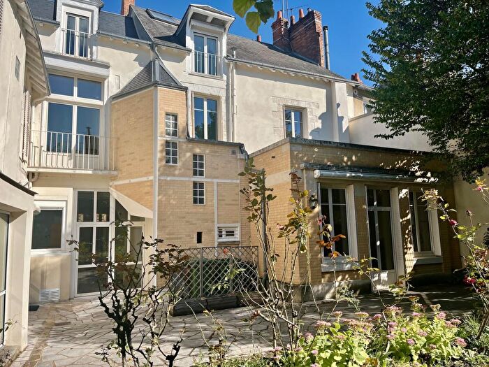 Maison à vendre - Orléans, Bannier, République - 8 pièces - 7 chambres
