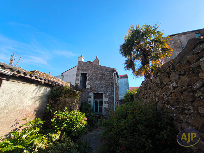 Maison à vendre - Paimb uf, Paimboeuf - 8 pièces - 6 chambres