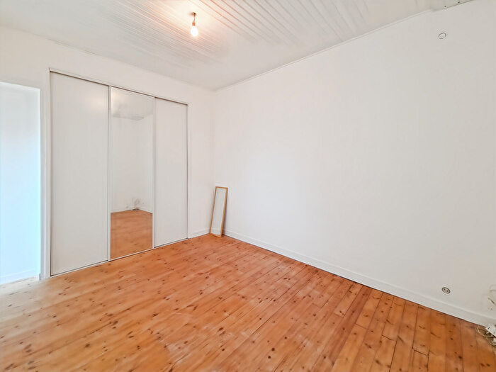 Maison 3 pièces à Pisany, à vendre