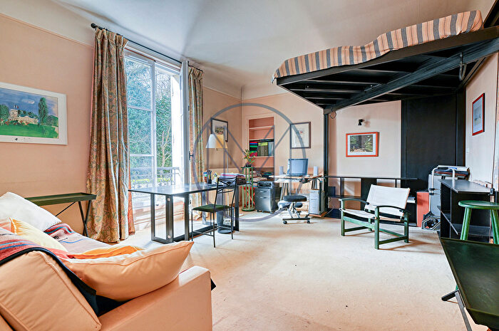 Appartement à vendre - Viroflay, Rive Gauche, Verdun, Gare, Forêt Domaniale de Meudon - 2 pièces - 1 chambre