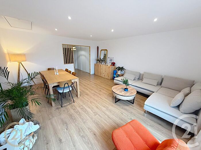 Appartement à vendre - Saint-Rémy - 4 pièces - 3 chambres