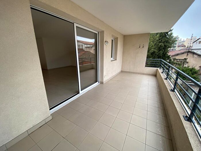 Marseille 4ème, Cinq Avenues - Appartement 3 pièces à louer