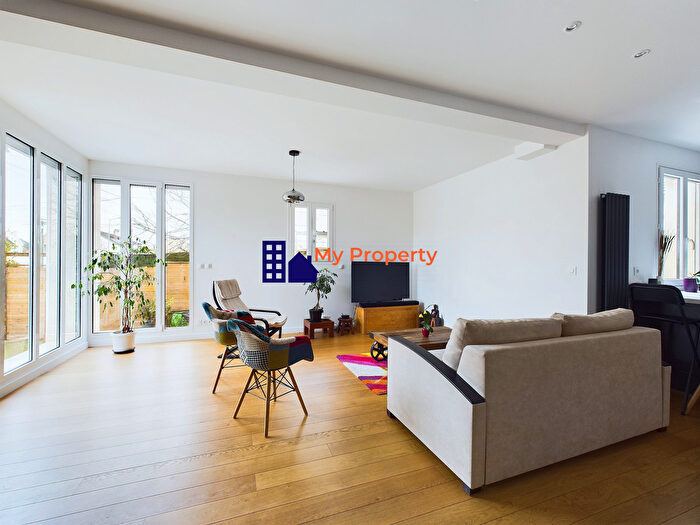 Maison 6 pièces à Houilles, à vendre