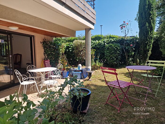 Appartement 2 pièces à vendre à Saint-Julien-en-Genevois, Puy-Saint-Martin, Douane