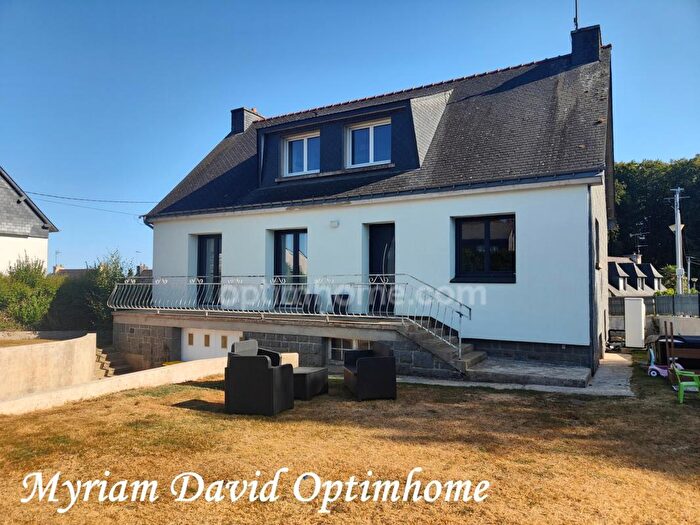 Rostrenen : Maison 6 pièces à vendre