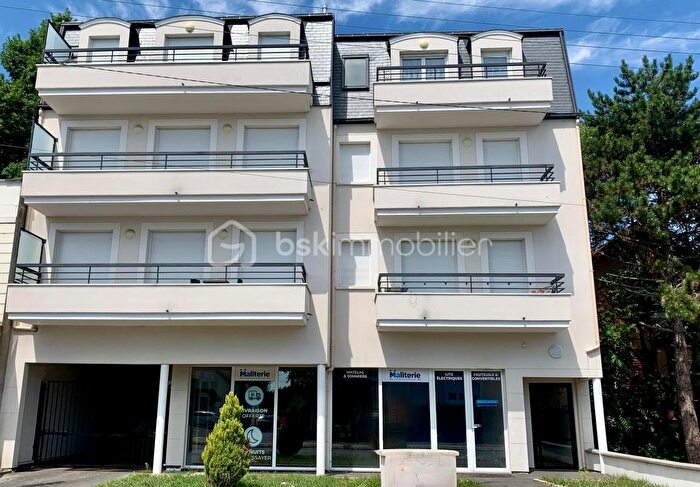 Appartement à vendre - Sainte-Geneviève-des-Bois, Paul Vaillant Couturier - 2 pièces - 1 chambre