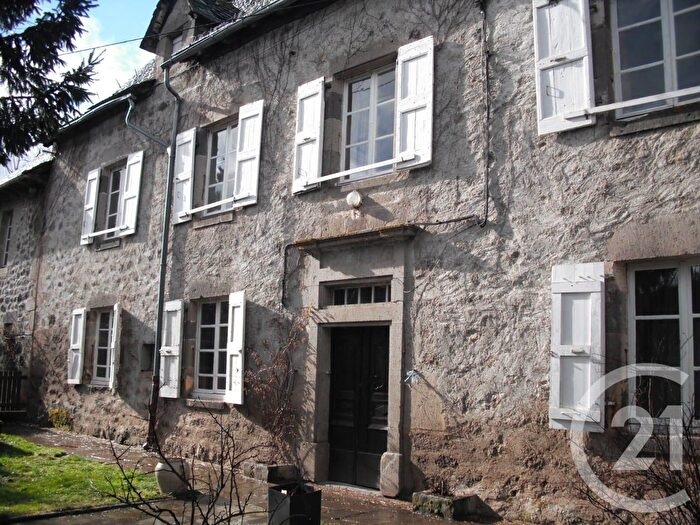 Maison à vendre - Mur-de-Barrez - 11 pièces - 9 chambres