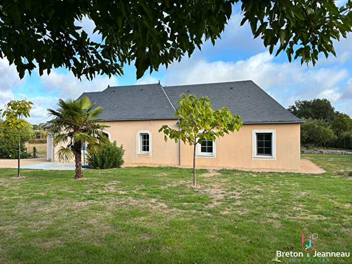 Maison 5 pièces à Chemazé, à vendre