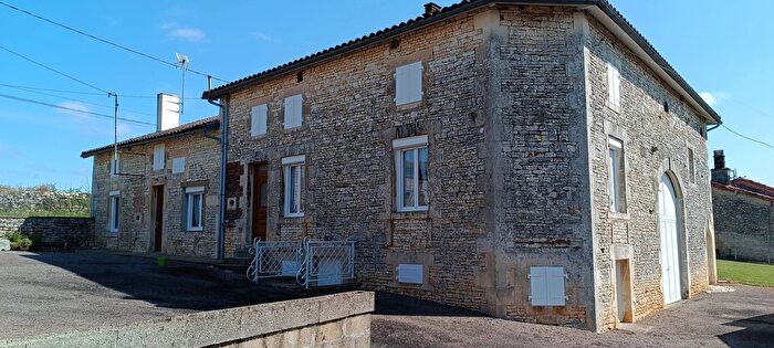 Maison à vendre - Verteuil-sur-Charente - 5 pièces - 2 chambres
