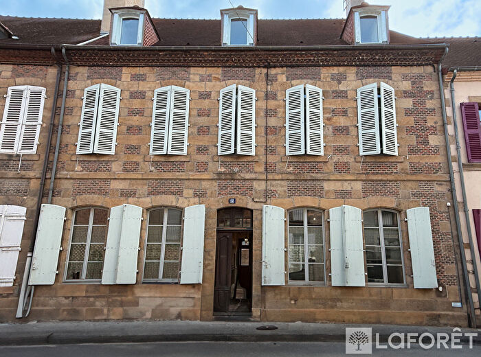 Maison à vendre - Moulins, Centre-ville - 8 pièces - 5 chambres
