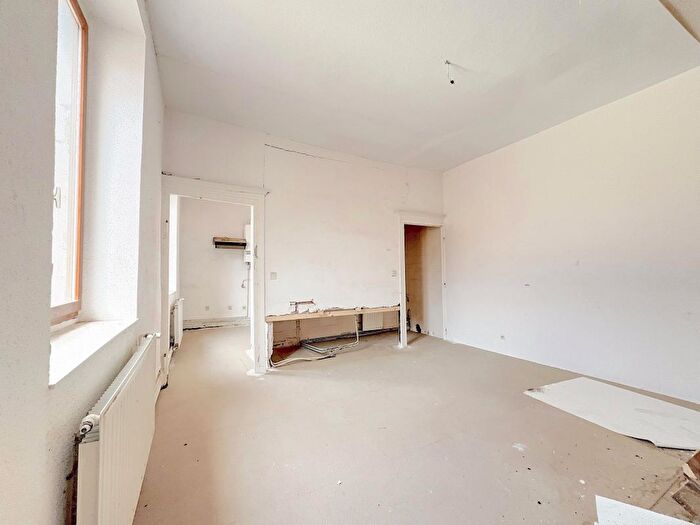 Appartement à vendre - Auxonne - 5 pièces - 3 chambres