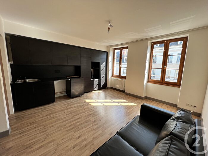 Romorantin-Lanthenay, Centre-ville : Appartement 2 pièces à louer