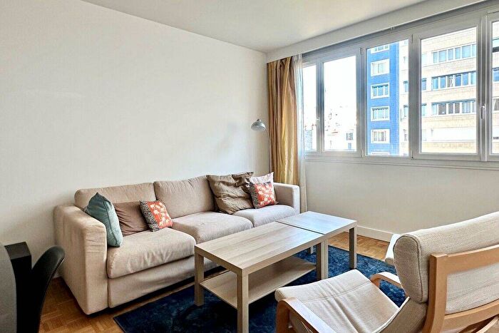 Violet Commerce, Paris 15ème arrondissement : Appartement 2 pièces à louer