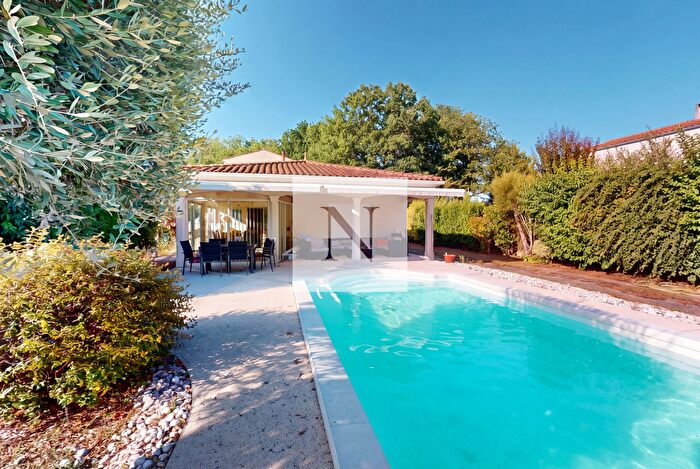 Saintes, Centre-ville - Maison 6 pièces à vendre