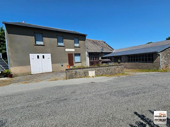 Maison à vendre - Saint-Goussaud - 5 pièces - 4 chambres