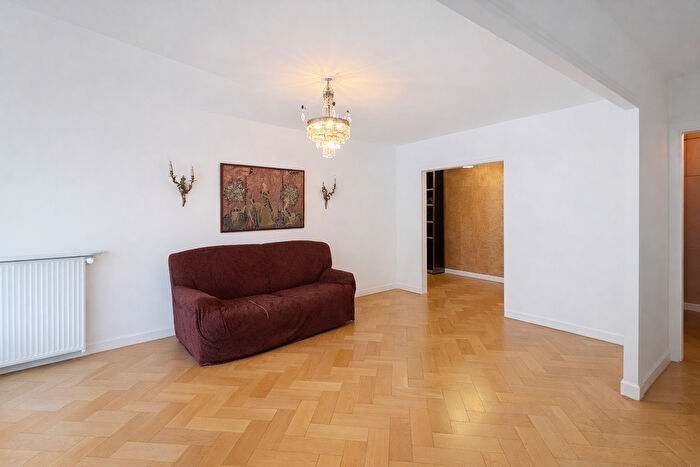 Appartement à louer - Paris e , Georges Brassens - 5 pièces - 3 chambres