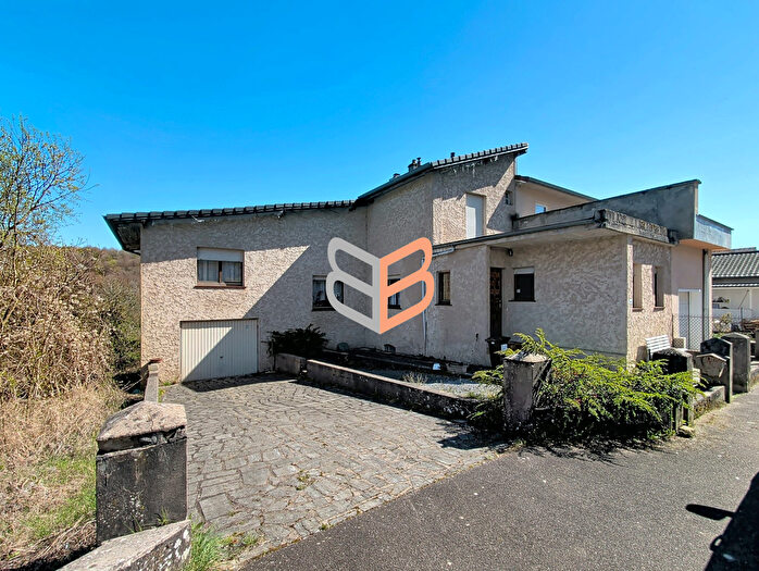 Maison à vendre - Ottange - 5 pièces - 3 chambres