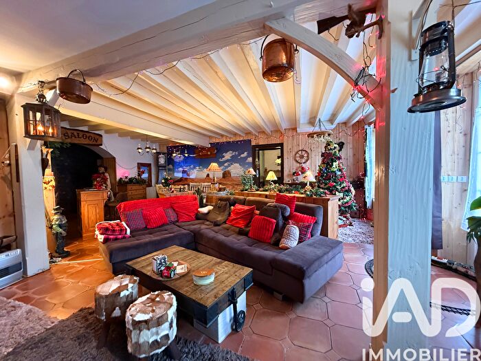 Maison à vendre - Bieujac - 8 pièces - 5 chambres