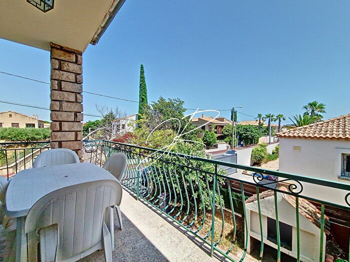 Maison à vendre - Agde, La Ville - 6 pièces - 4 chambres