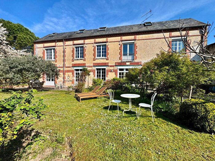 Maison à vendre - Jargeau - 6 pièces - 4 chambres