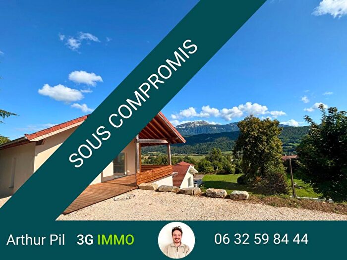 Maison à vendre - Saint-Étienne-de-Crossey - 4 pièces - 3 chambres