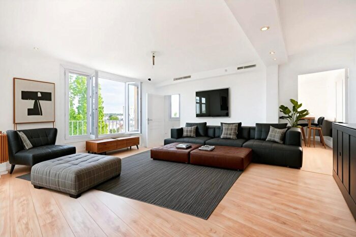 Appartement à vendre - Mantes-la-Ville, Louise Michel - 4 pièces - 3 chambres