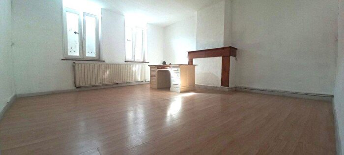 Est, Givet - Appartement 2 pièces à louer