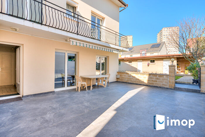 Maison 8 pièces à vendre à Drancy, La Muette