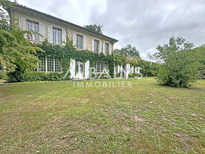 Maison 9 pièces à Génissac, à vendre