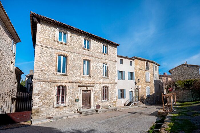 Maison à vendre - Velleron - 6 pièces - 5 chambres