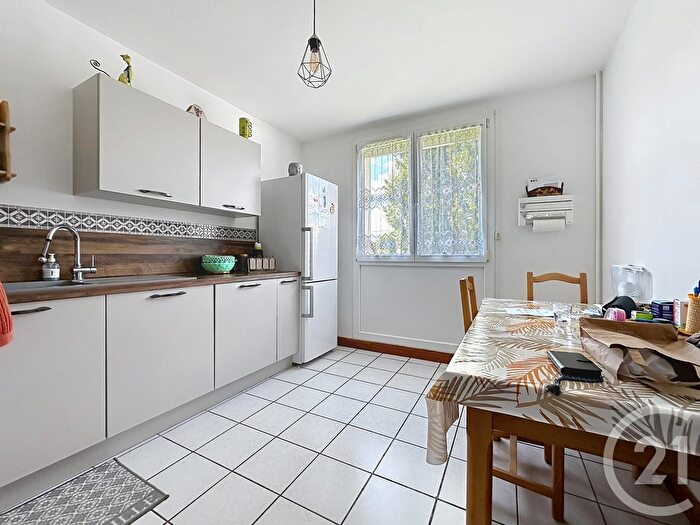 Appartement 4 pièces à Troyes, Senardes, Moline, à vendre