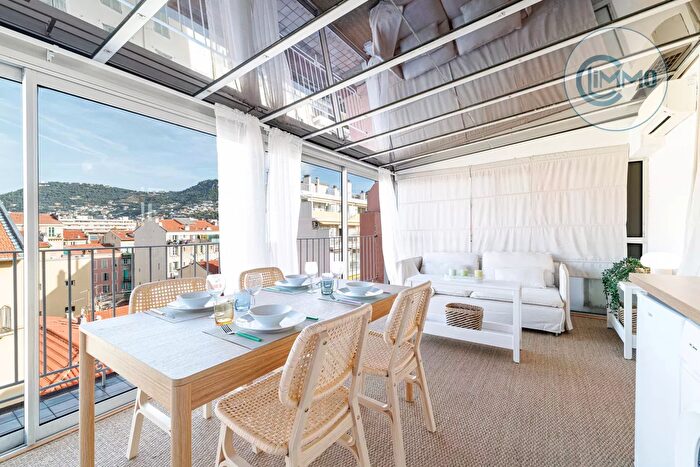 Appartement à vendre - Nice, Le Port - 2 pièces - 1 chambre