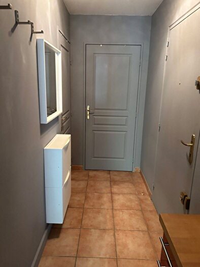 Appartement à louer - Le Rouet, Marseille ème arrondissement - 2 pièces - 1 chambre