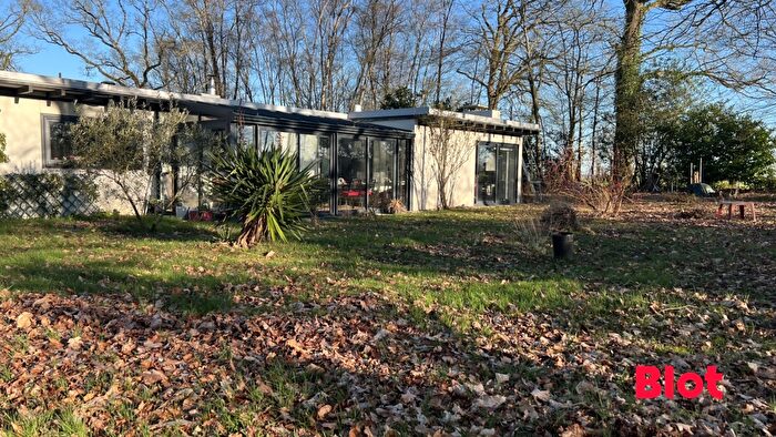 Maison à vendre - Liffré - 6 pièces - 4 chambres