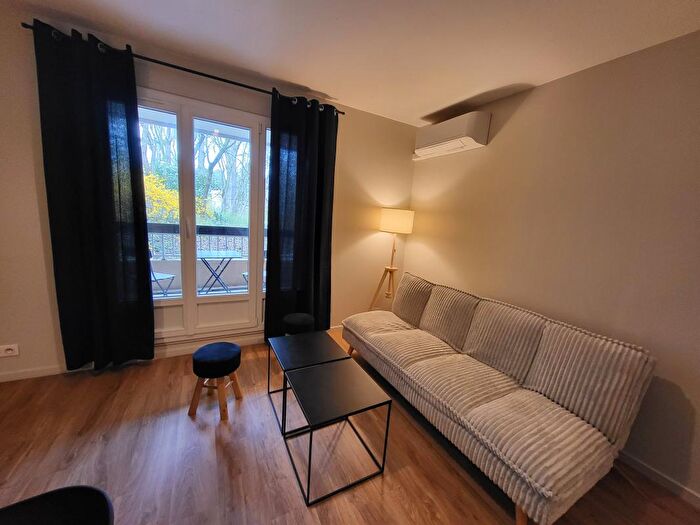 Appartement à louer - Sainte-Foy-lès-Lyon, Centre-ville - 2 pièces - 1 chambre