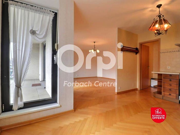 Centre, Forbach : Appartement 4 pièces à louer