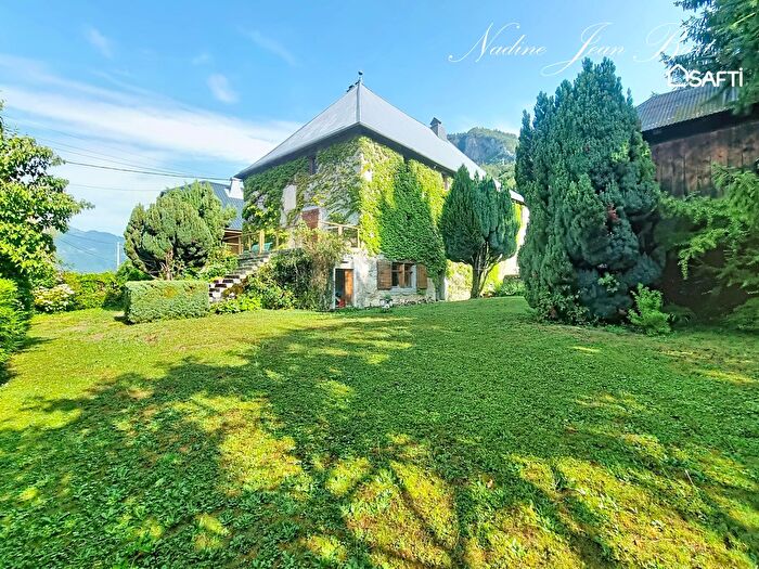 Maison 11 pièces à vendre à Châtillon-sur-Cluses