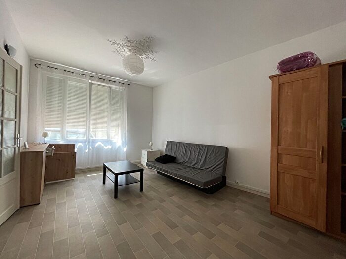 Appartement 2 pièces à Méru, Centre-ville, à louer