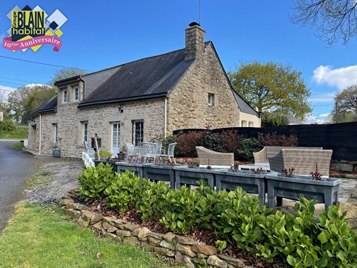 Maison à vendre - Le Saint - 6 pièces - 3 chambres