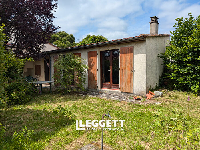 Maison à vendre - Angoulême, Saint-Ausone, Saint-Martin - 4 pièces - 3 chambres