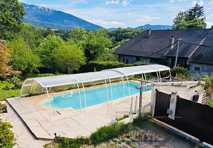 Maison à vendre - Chapeiry - 8 pièces - 5 chambres