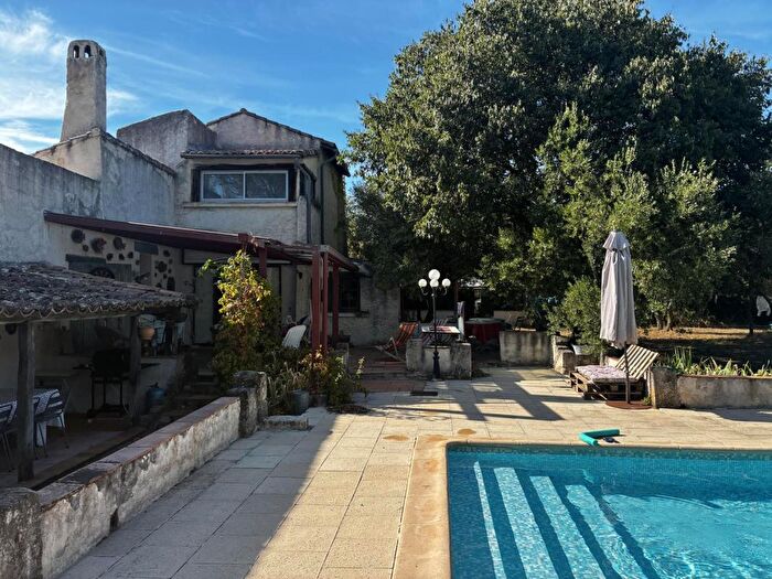 Nîmes, Serre Paradis : Maison 6 pièces à louer