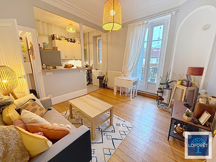 Appartement à louer - Dijon, Montchapet - 2 pièces - 1 chambre