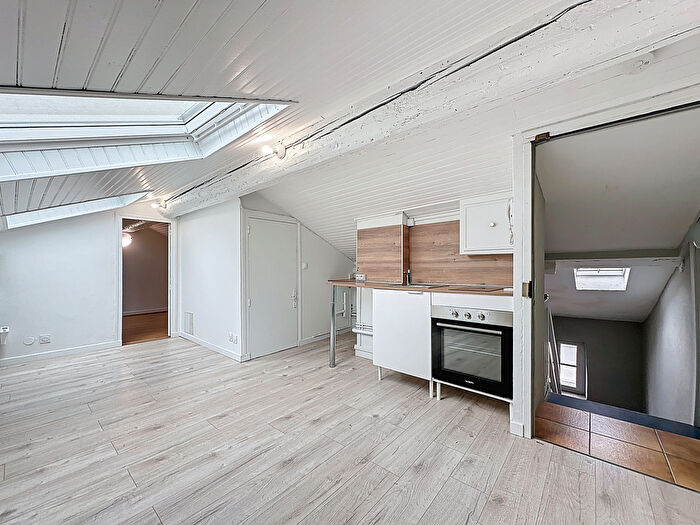 Appartement à vendre - Lyon e , Croix Rousse Centre-ville - 2 pièces - 1 chambre