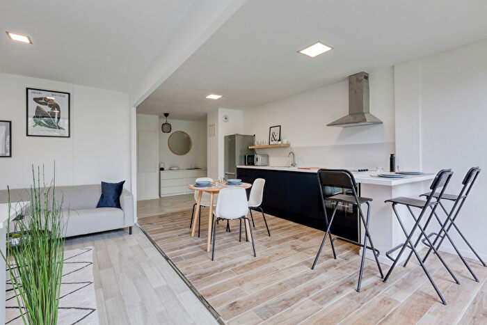 Appartement 4 pièces à Villeneuve-d'Ascq, Sart, Babylone, à louer