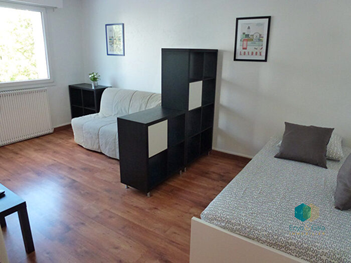 Appartement à louer - Strasbourg, Neudorf, Saint-Urbain, Landsberg - 1 pièce
