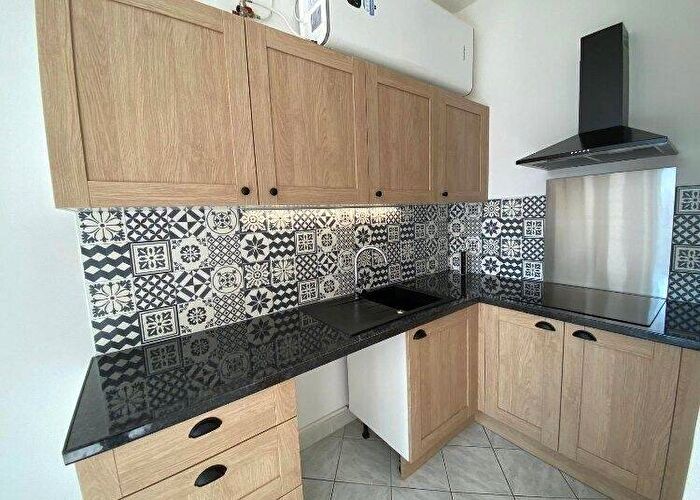 Appartement à louer - Marseille ème - 1 pièce