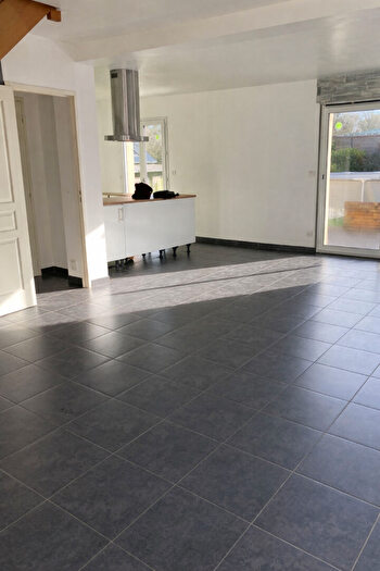 Maison à vendre - Pleuven - 6 pièces - 4 chambres