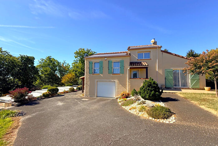 Maison 5 pièces à Gourdon, à vendre